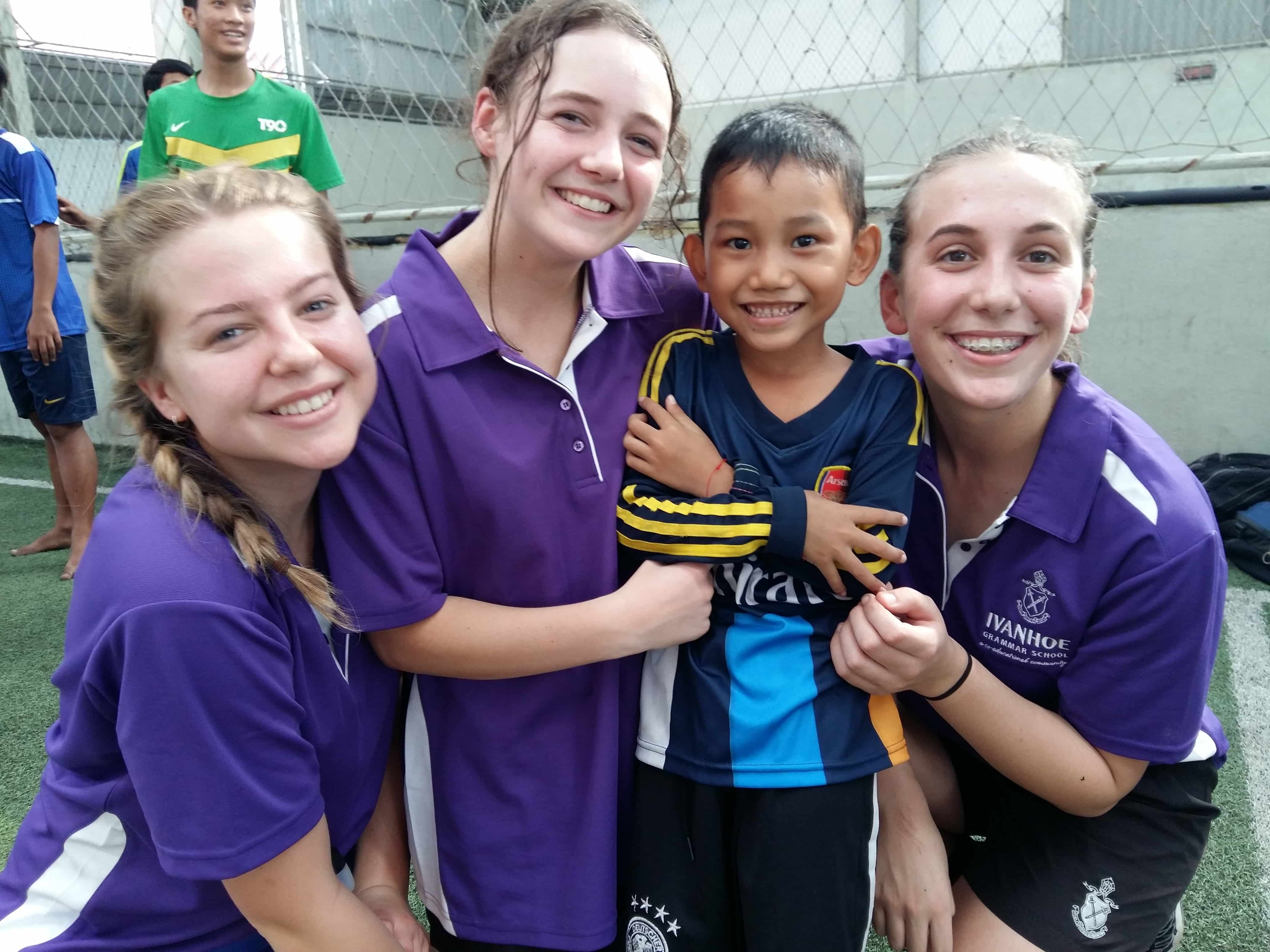 Happy football Cambodia Australia » Australian school enjoy visit to HFCA